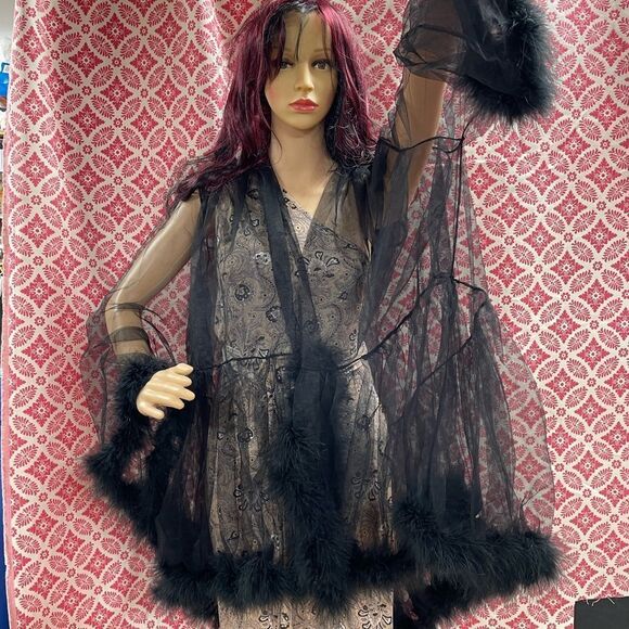 Lingerie sheer negligee robe/nightgown with fur